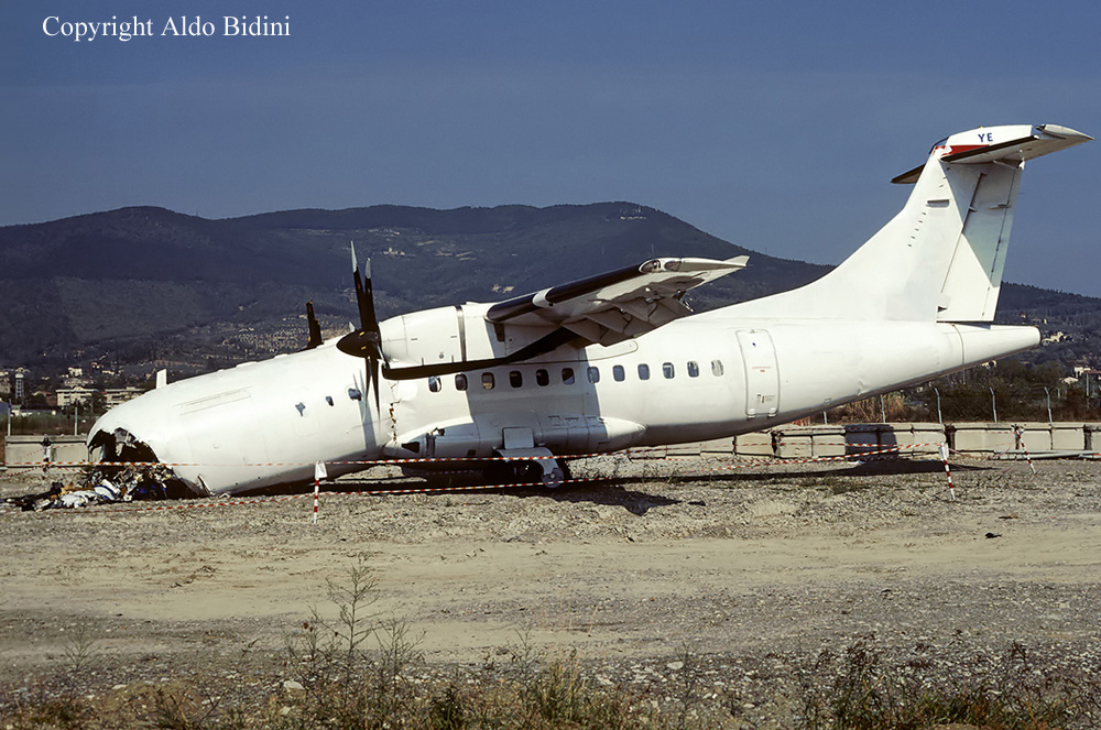 Crash of an ATR42-512 in Florence: 1 killed | Bureau of Aircraft ...