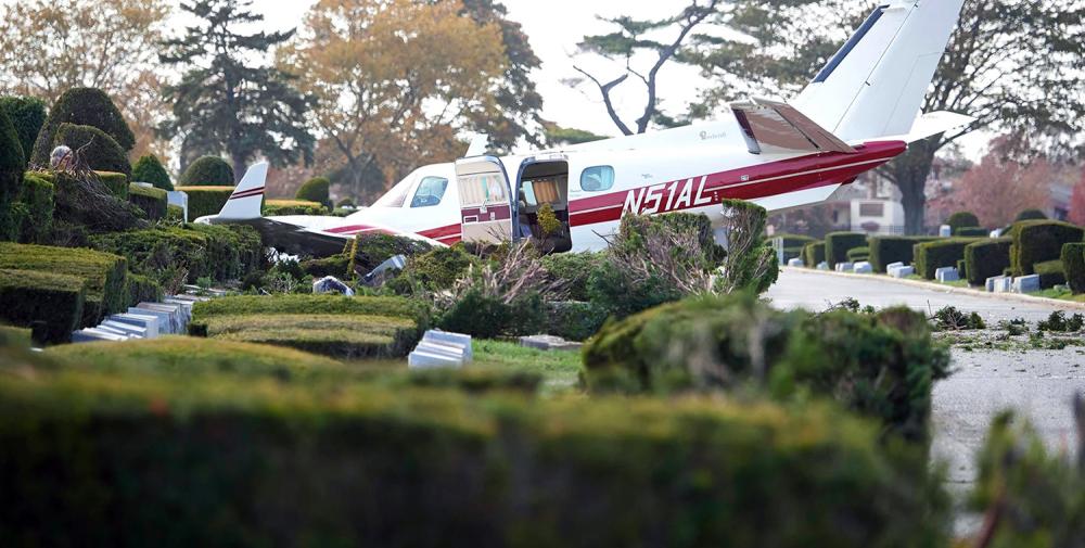 Crash of a Beechcraft B60 Duke in Farmingdale | Bureau of Aircraft ...